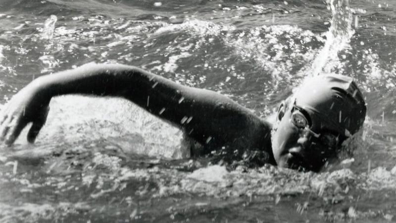 English Channel: The history of swimming the Channel - BBC Newsround