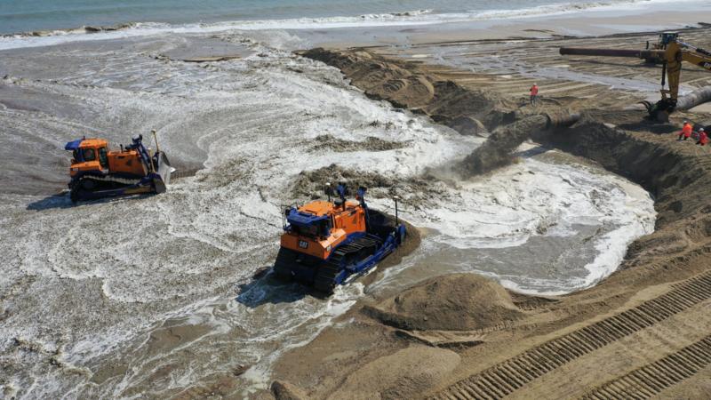 Norfolk sand: Has a colossal experiment worked? - BBC News