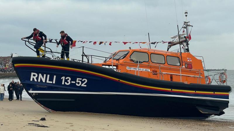 RNLI Clacton unveils new Shannon class lifeboat in Essex - BBC News