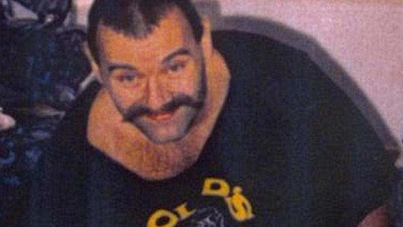 Charles Bronson: Notorious inmate loses latest bid for freedom - BBC News