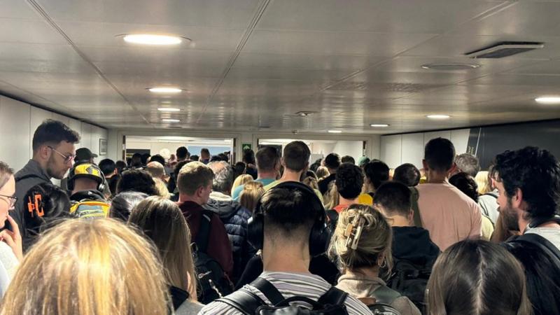 Passport e-gates back online after outage causes delays at UK airports ...