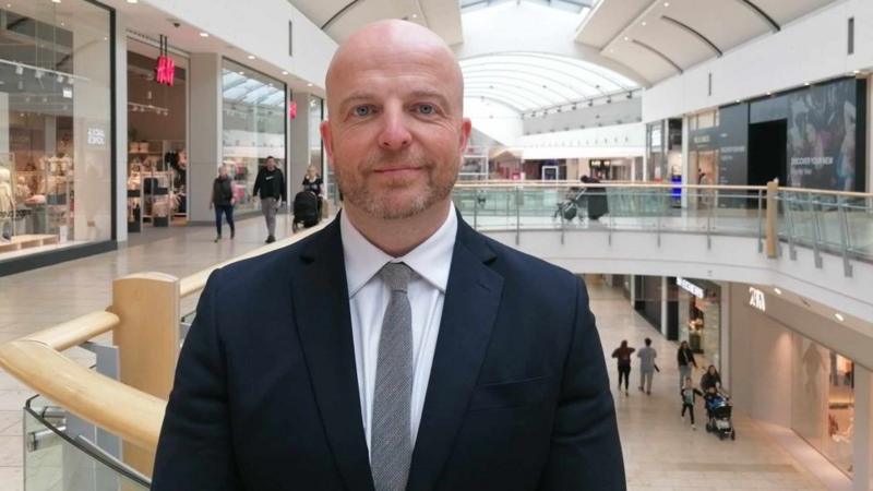 Homes and hotel plan aims to boost Gateshead's Metrocentre - BBC News