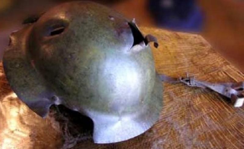 Donald Bell: The first footballer to earn the VC - BBC News