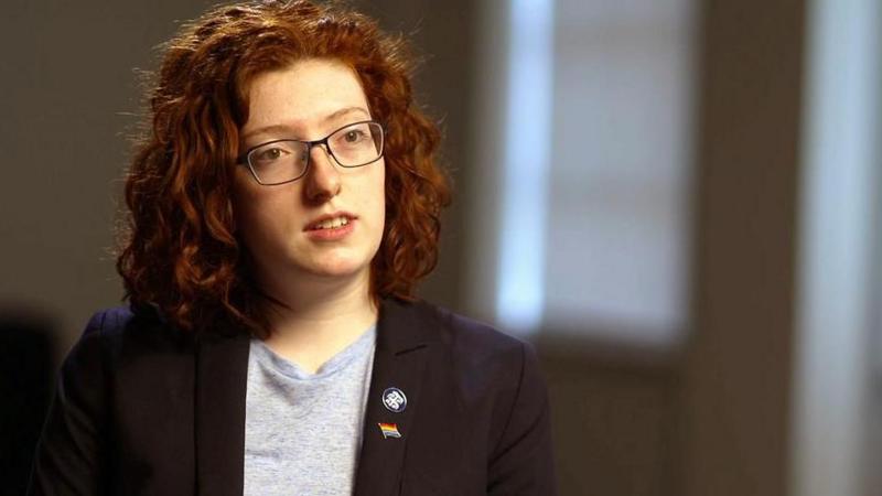 NHS physician associates and doctors locked in 'toxic' staffing row ...