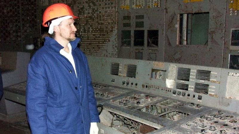 Chernobyl survivors assess fact and fiction in TV series - BBC News
