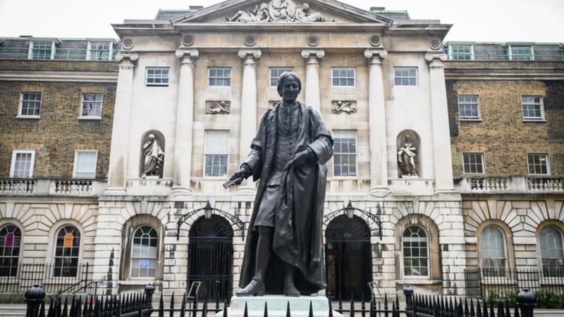 Robert Milligan: Slave trader statue removed from outside London museum ...