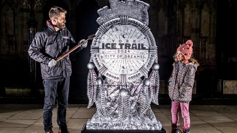 York Ice Trail returns with new sculptures - BBC News