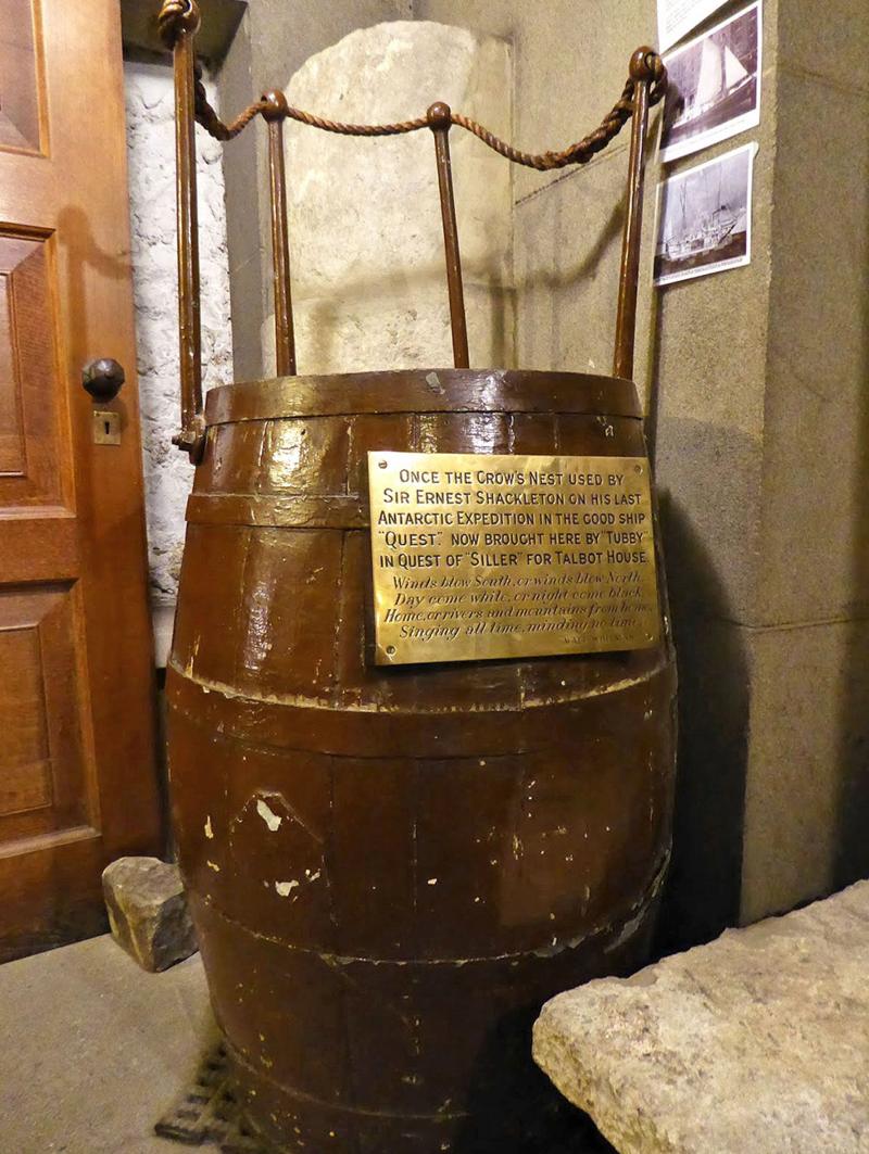 Antarctic: Exhibition recalls Ernest Shackleton's final quest - BBC News