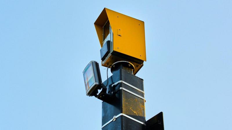 Speed cameras with no flash or road markings coming to London - BBC News