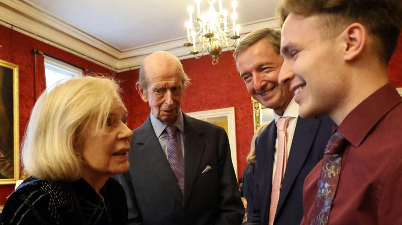 Duchess of Kent: Tributes paid to 'good Yorkshire lady' - BBC News