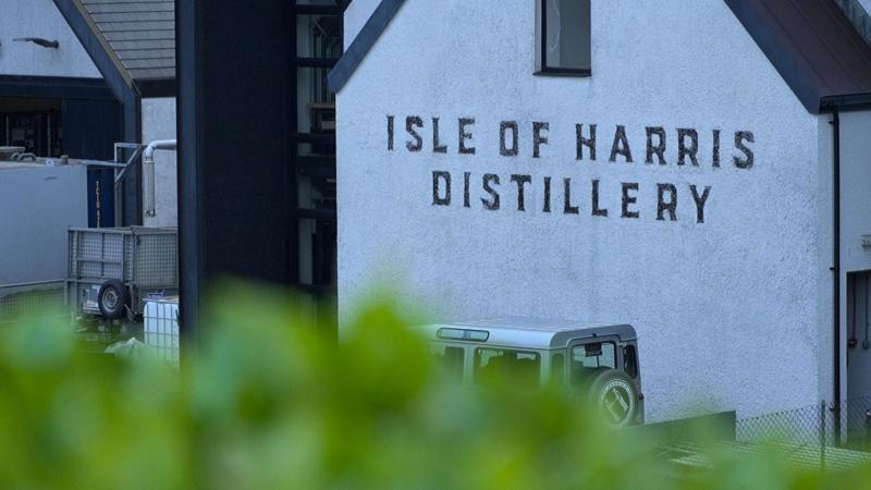 Isle of Harris Distillery offered Scottish government support - BBC News