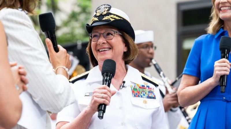 CQ Brown: Trump fires top US general in Pentagon shake-up - BBC News