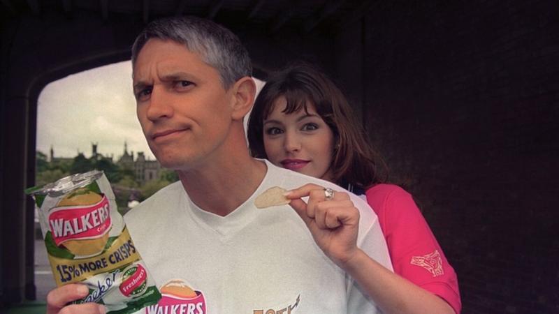 Anti-obesity drive: Junk food TV adverts to be banned before 9pm - BBC News