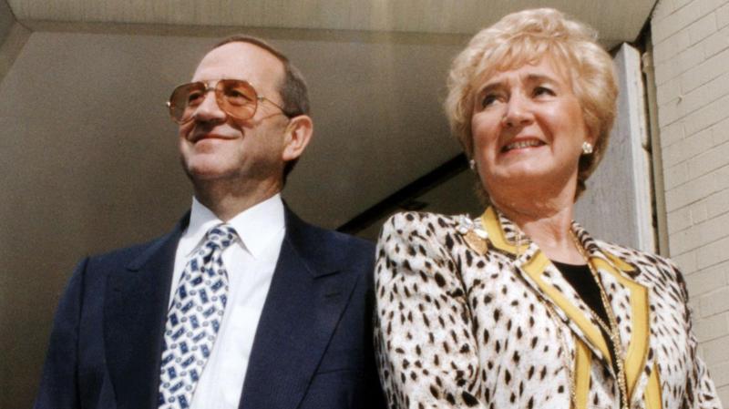 Vera Weisfeld: Founder of retailer What Every Woman wants dies - BBC News