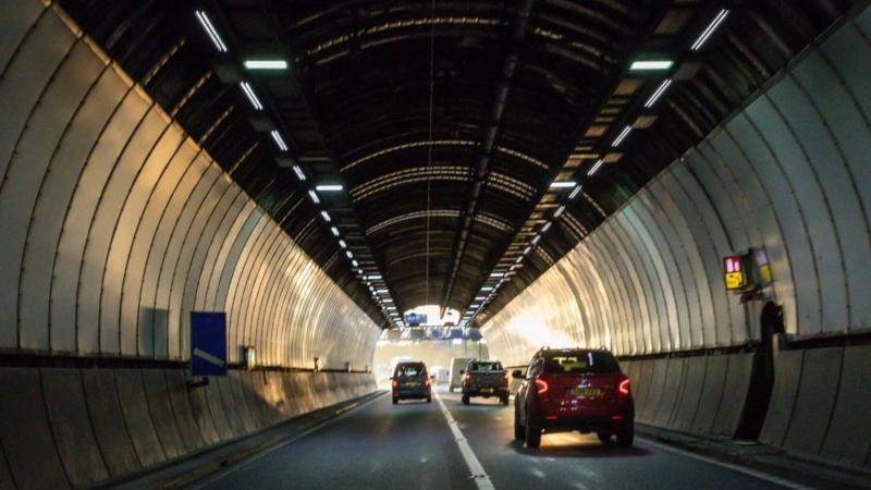 M4 motorway - BBC News