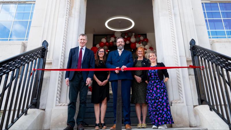 Barnsley College unveils new £16m University Centre - BBC News
