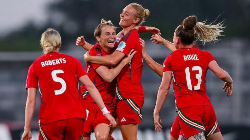 Wales Women's Football Team - BBC Sport