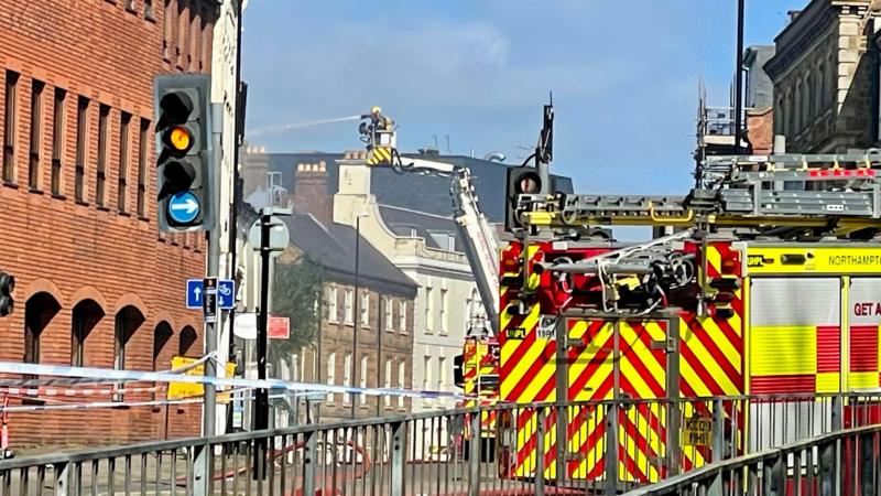 Northampton fire: crews still at scene after Sheep Street blaze - BBC News
