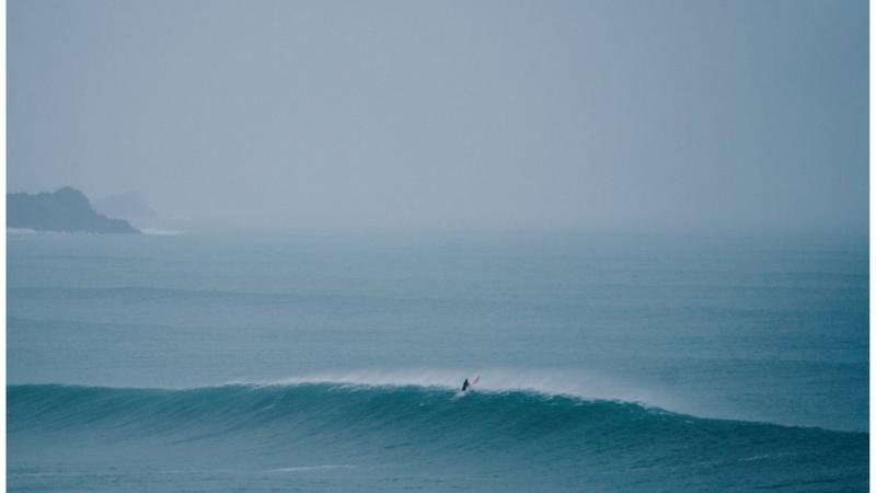The Cribbar: The story behind Newquay's big wave surf spot - BBC News