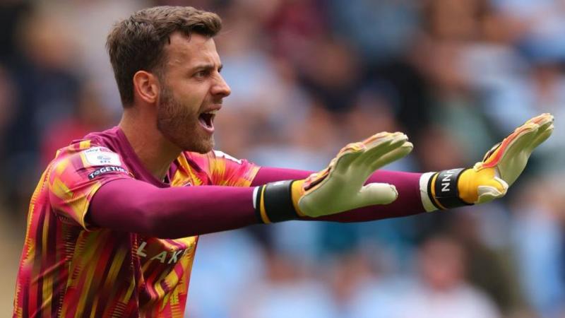Norwich goalkeeper Angus Gunn doubtful for Scotland squad - BBC Sport