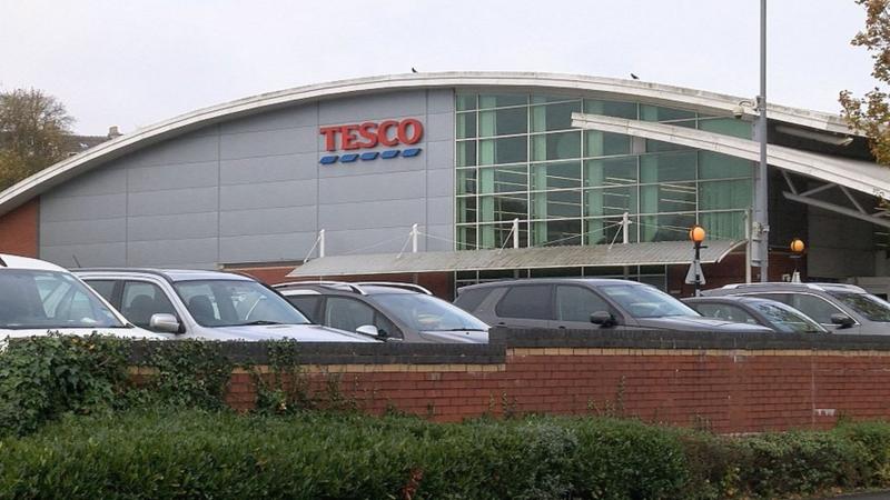 Alarm among Isle of Man farmers over Tesco Shoprite takeover - BBC News