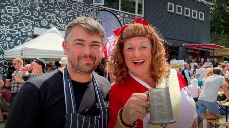 Cornwall's Skinner's Brewery to continue traditional brews - BBC News