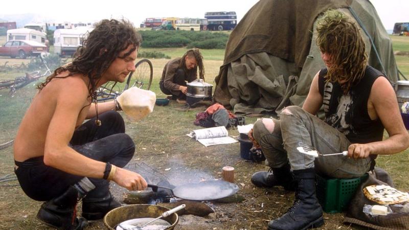 Castlemorton Common: The rave that changed the law - BBC News