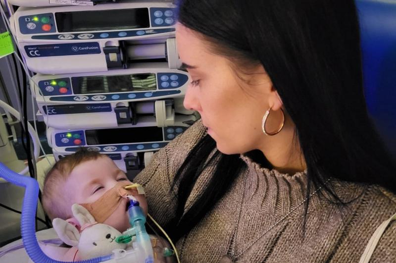 Indi Gregory: Life-support withdrawn from critically ill baby - BBC News
