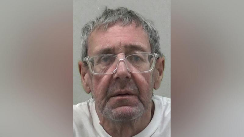 Thief banned from all UK schools and universities - BBC News