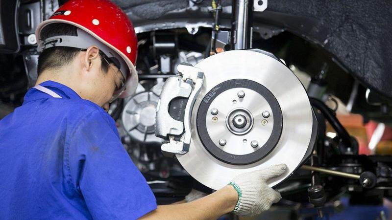Car brake pads to change under new rules to curb pollution - BBC News