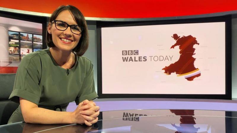 3 Llun: Lluniau pwysicaf Sioned Dafydd - BBC Cymru Fyw