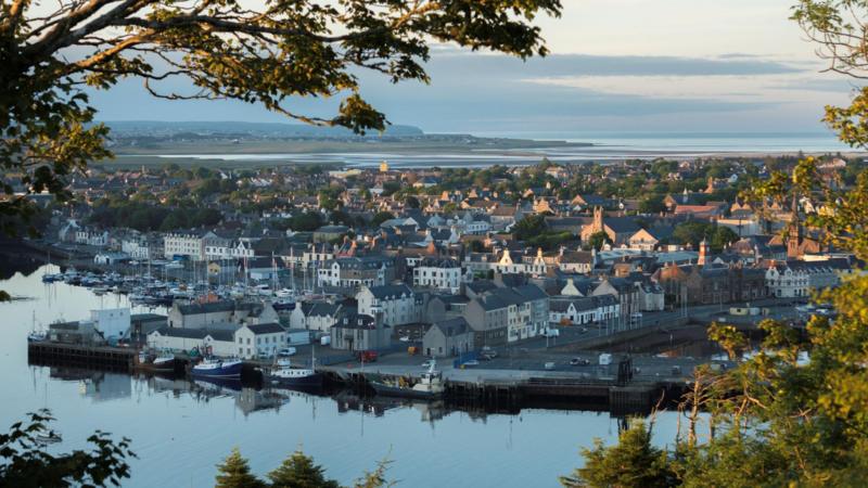 Lewis Hub plans breathe new life into Stornoway hotel - BBC News