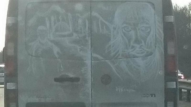 Essex 'Van' Gogh makes art on mucky vans to 'make drivers smile' - BBC News