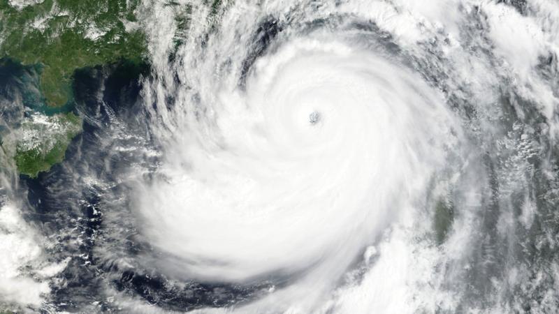 Why the dirty side of Typhoon Ragasa is the most dangerous part - BBC ...