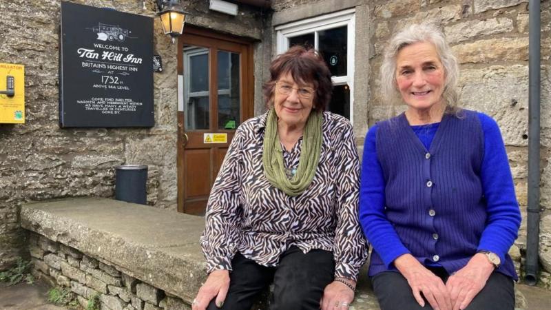 Tan Hill Inn landladies share memories of Britain's highest pub - BBC News