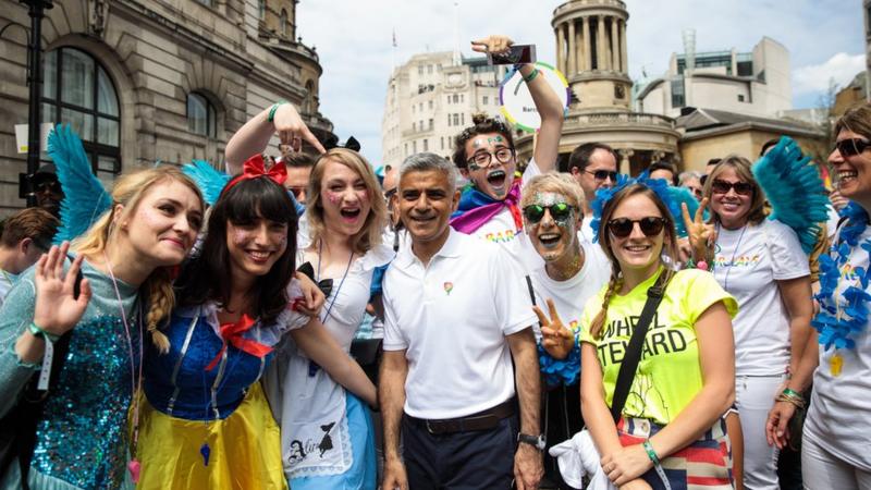 Pride parade in London: Thousands join LGBT march - BBC News