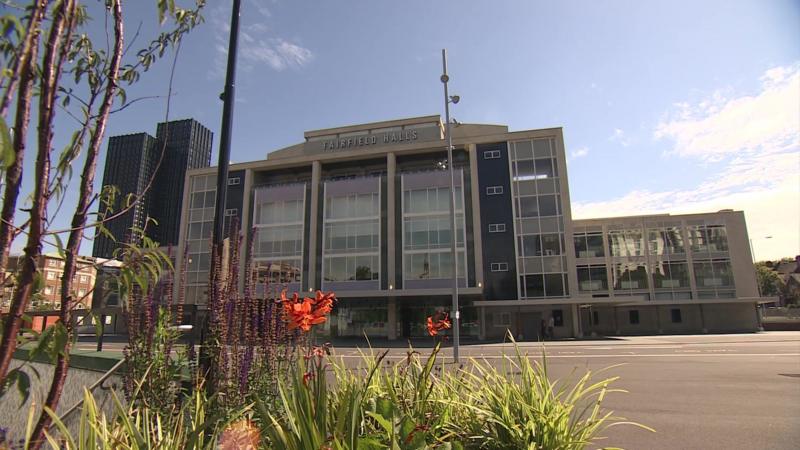 Croydon Council declared bankrupt for third time - BBC News