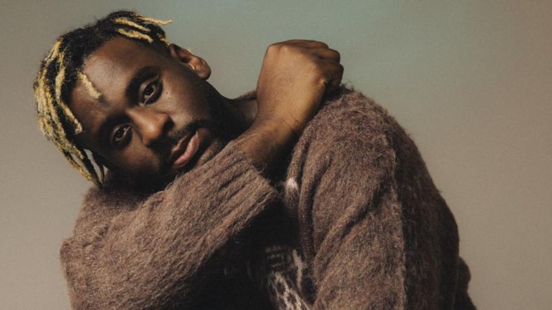 Myles Smith: Life has changed 'massively' since Big Weekend - BBC News