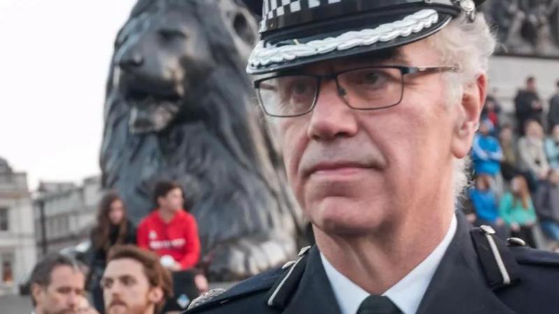 Julian Bennett: Sacking of Met commander over drugs test overturned ...