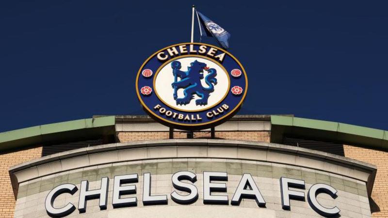 Chelsea news: Club tackles tout with '340 memberships' - BBC Sport