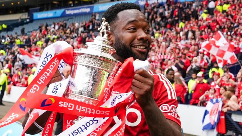 Luton Town transfers: Shayden Morris, Joe Gbode, Ali Al-Hamadi and ...