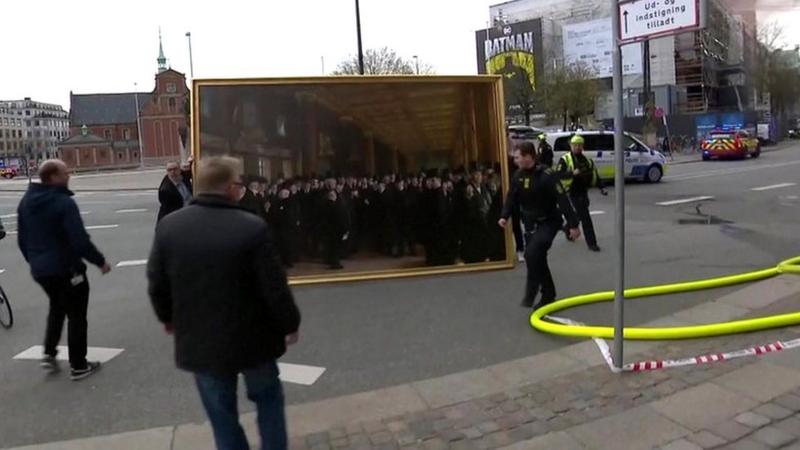 Historic Copenhagen stock exchange in Denmark goes up in flames - BBC News