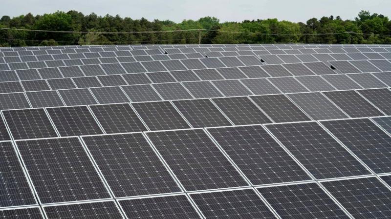 Controversial Alaw Môn solar farm plan approved on Anglesey - BBC News