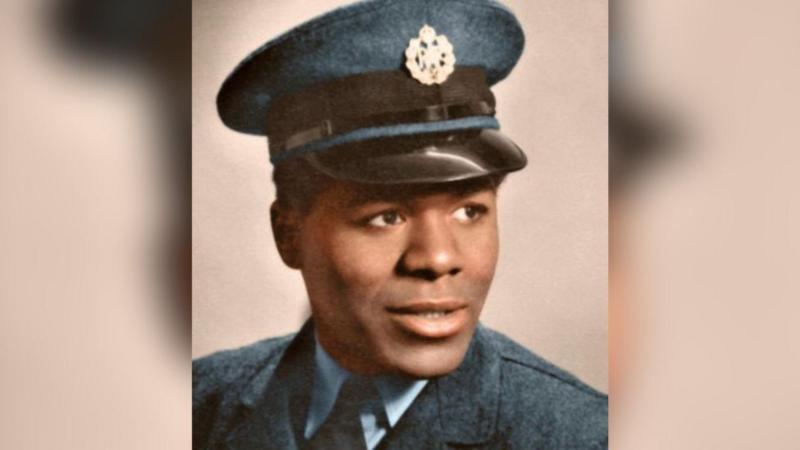 Dr Paul Stephenson: Civil rights leader's life in pictures - BBC News