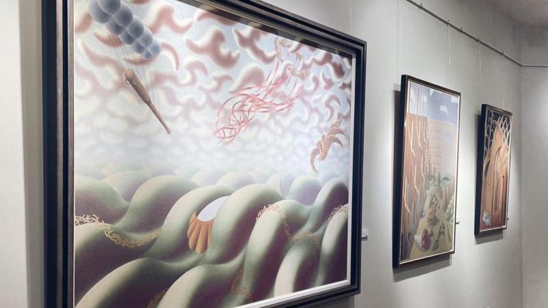 Henry Orlik: £50k reward for return of art by surrealist recluse - BBC News