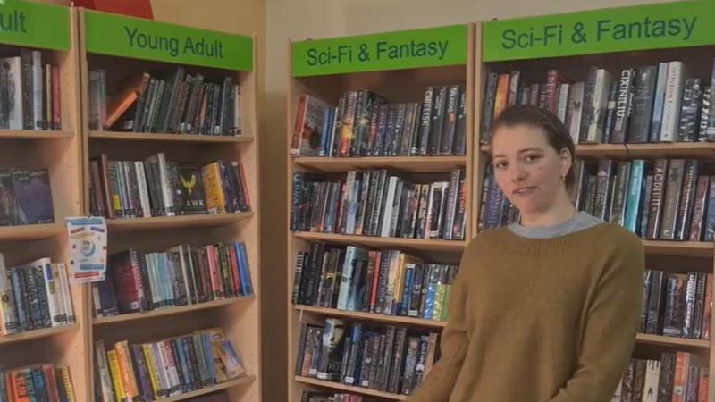 Cornwall Council says local libraries are 'bucking UK trend' - BBC News