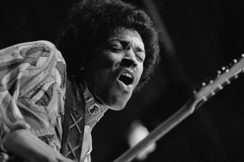 Chas Chandler: The man who discovered Jimi Hendrix - BBC News