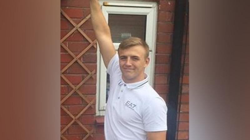 Driver who killed former Widnes Vikings star in crash sentenced - BBC News