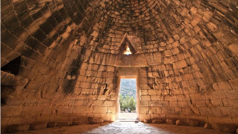 Bronze Age houses: What the finds tell us - BBC News