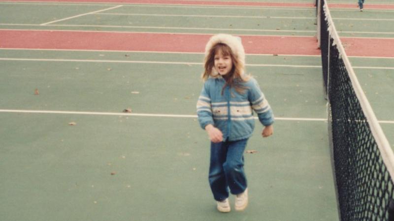 Mother's quest to find missing daughter in Ghost Ship ashes - BBC News